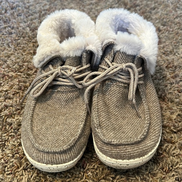 Hey Dude | Shoes | Hey Dude Wendy Fold Size 6 | Poshmark